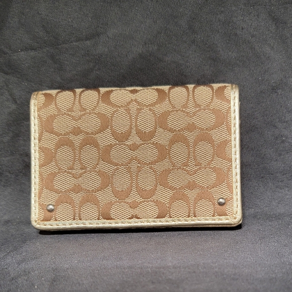 Coach | Bags | Coach Signature Canvas Wallet | Poshmark